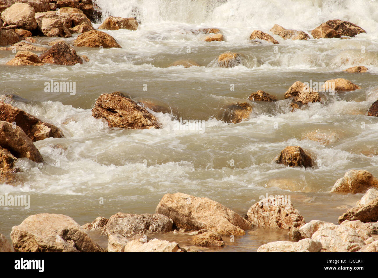 Stream field edge hi-res stock photography and images - Alamy