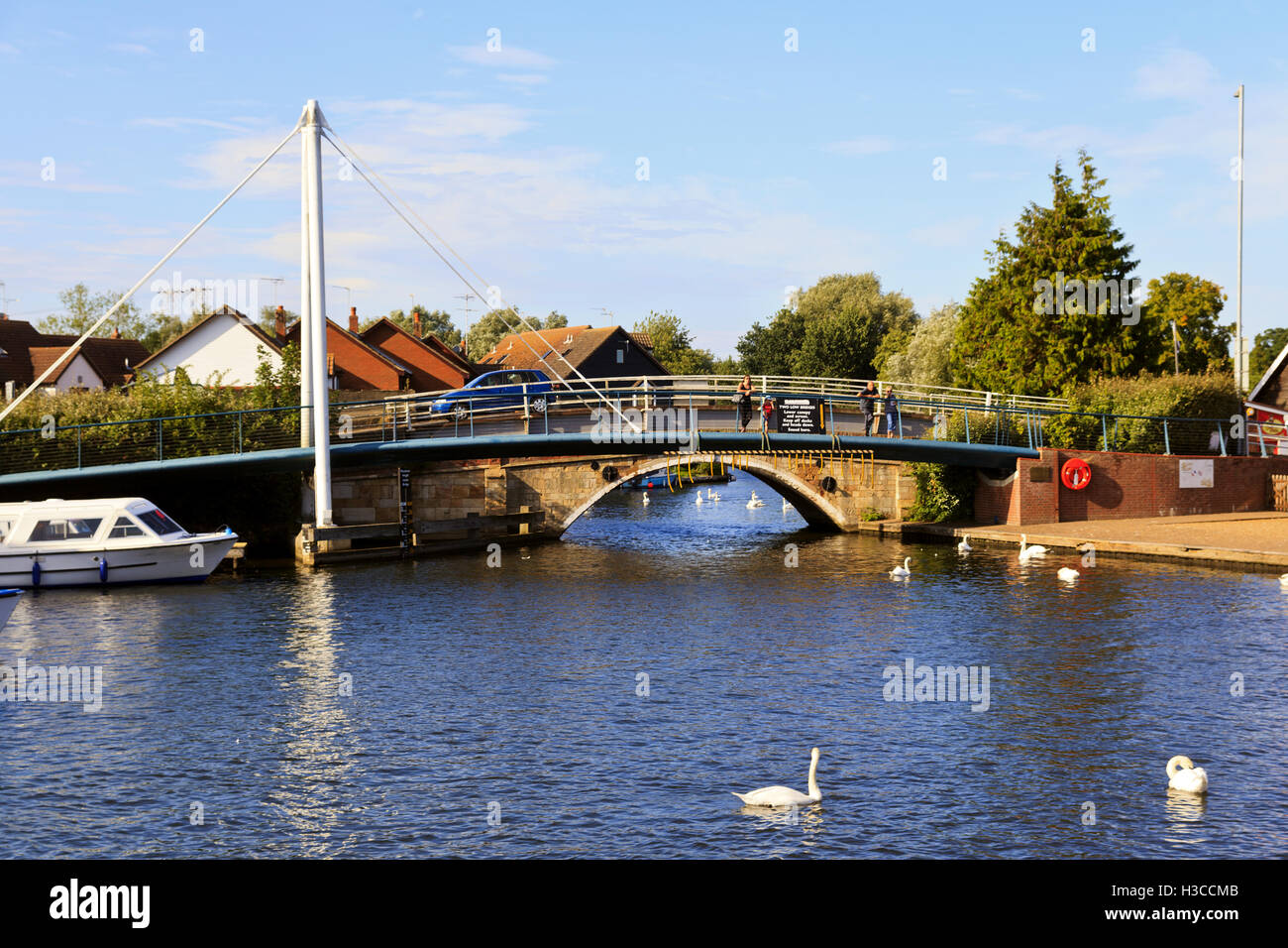 Wroxham Bridge on the Norfolk Broads Stock Photo - Alamy