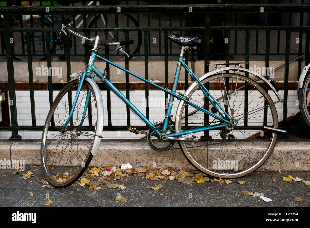 Convention metro station paris hi-res stock photography and images - Alamy