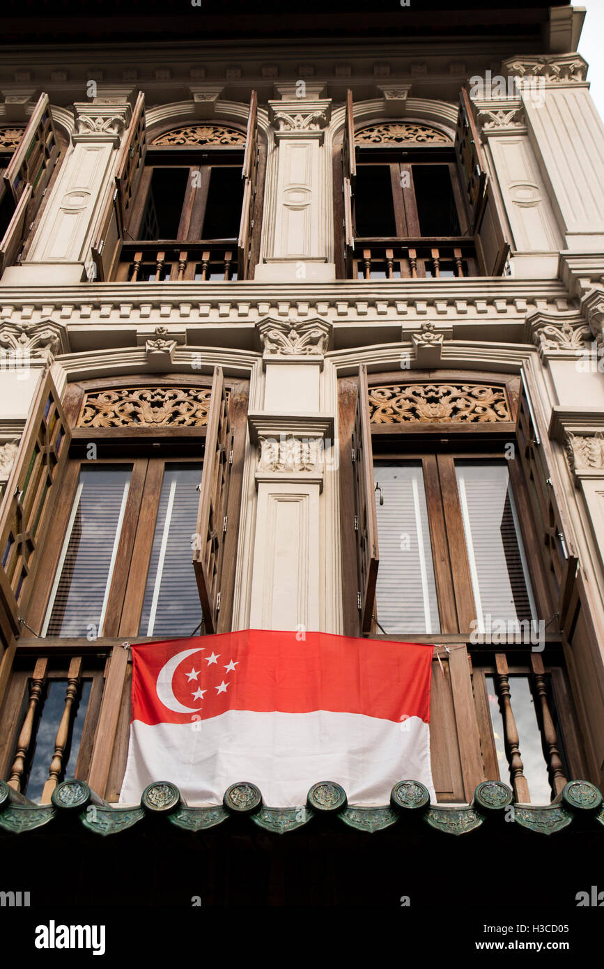 Singapore national flags hi-res stock photography and images - Alamy