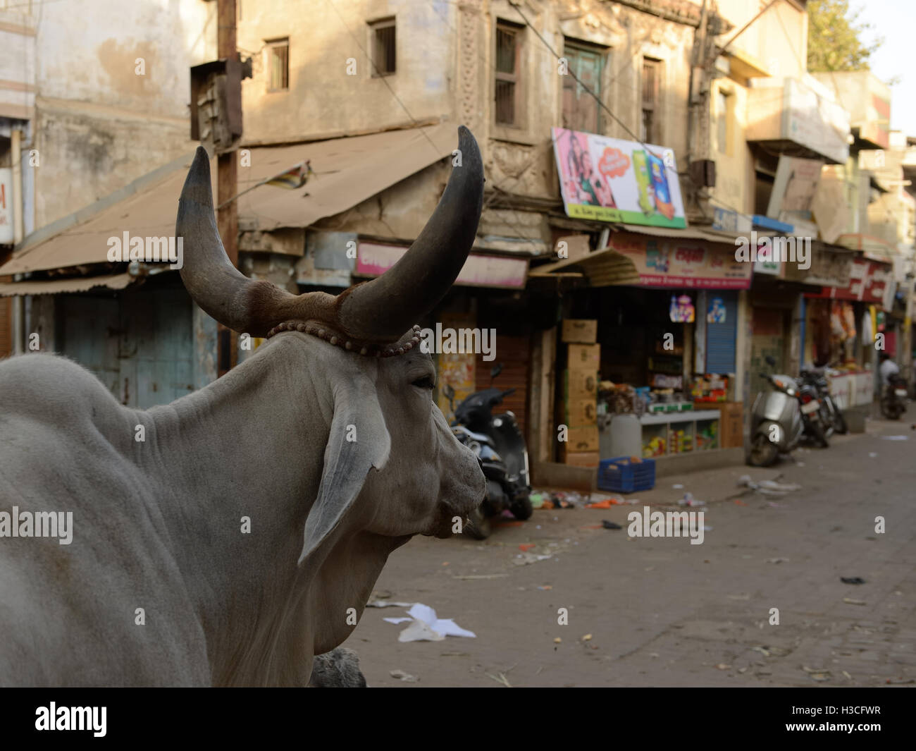 Urban design urban bustling buildings hi-res stock photography and images - Alamy