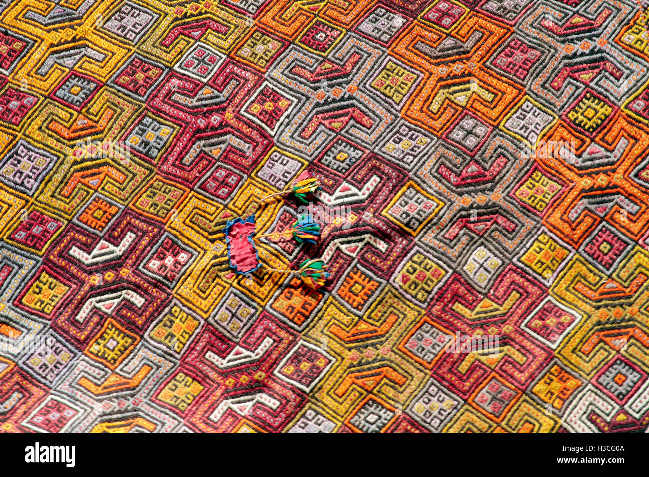 Asian middle rugs hi-res stock photography and images - Alamy