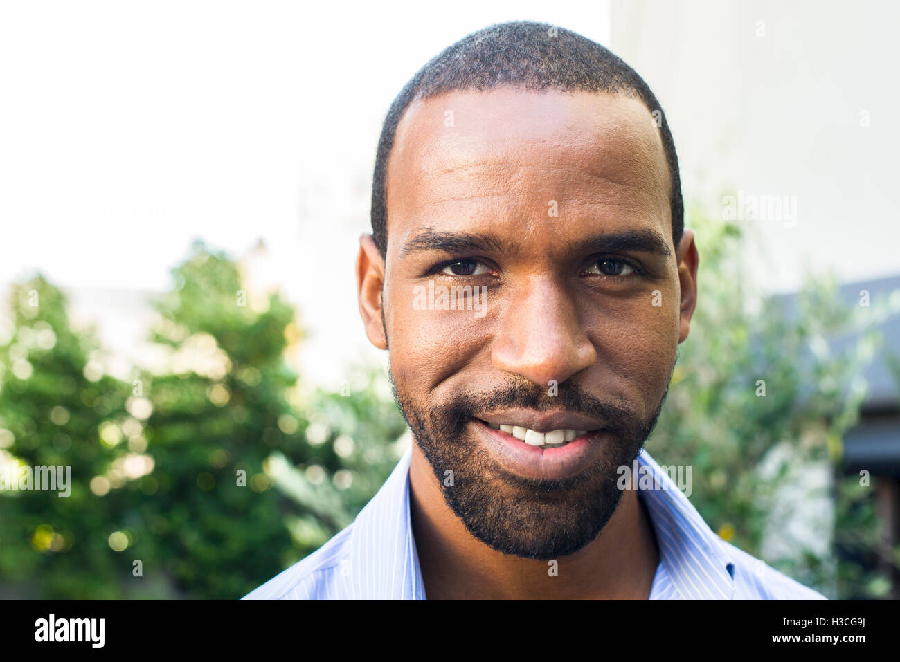 Man smiling, portrait Stock Photo - Alamy