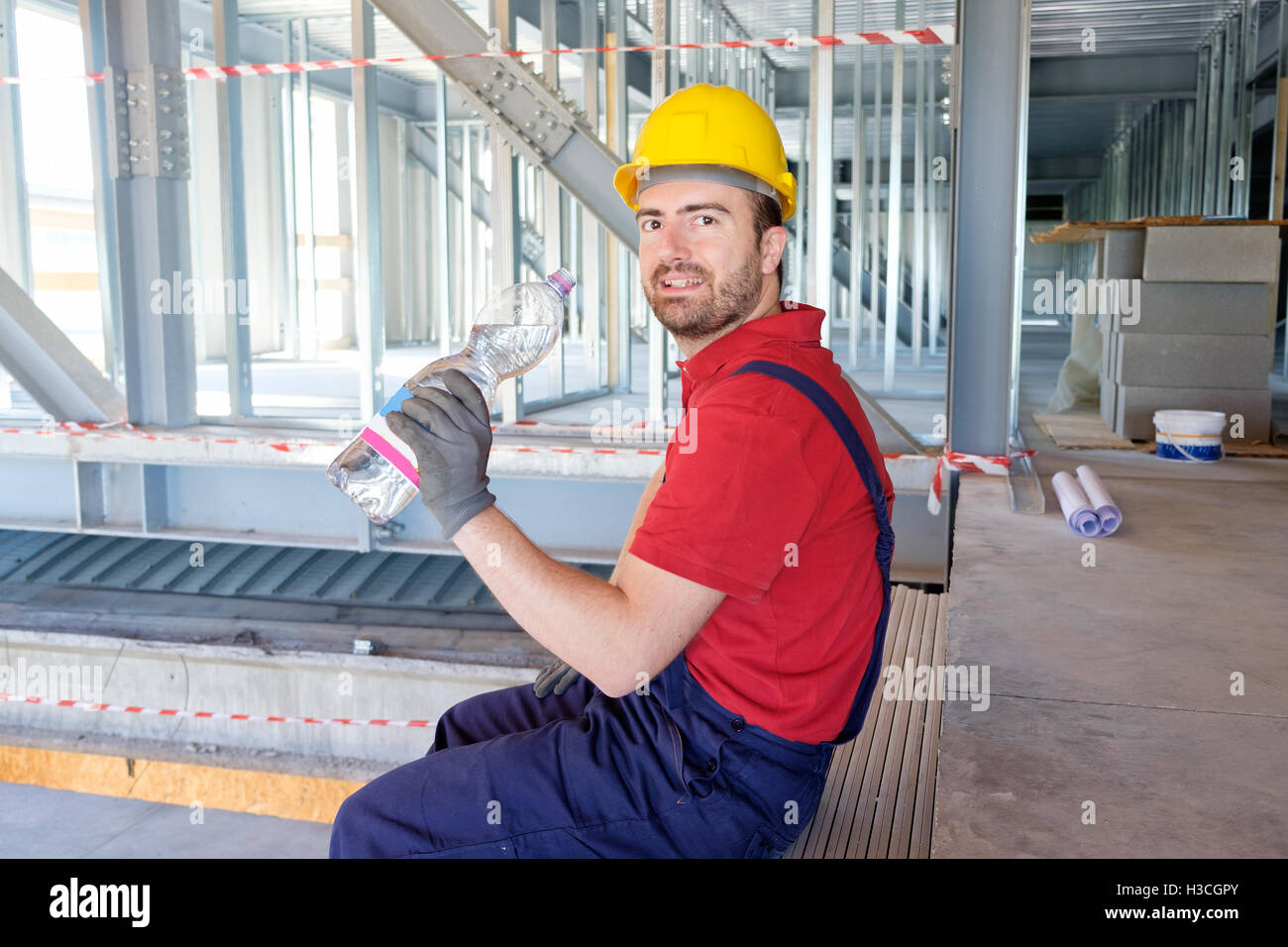 Construction worker break hi-res stock photography and images - Alamy