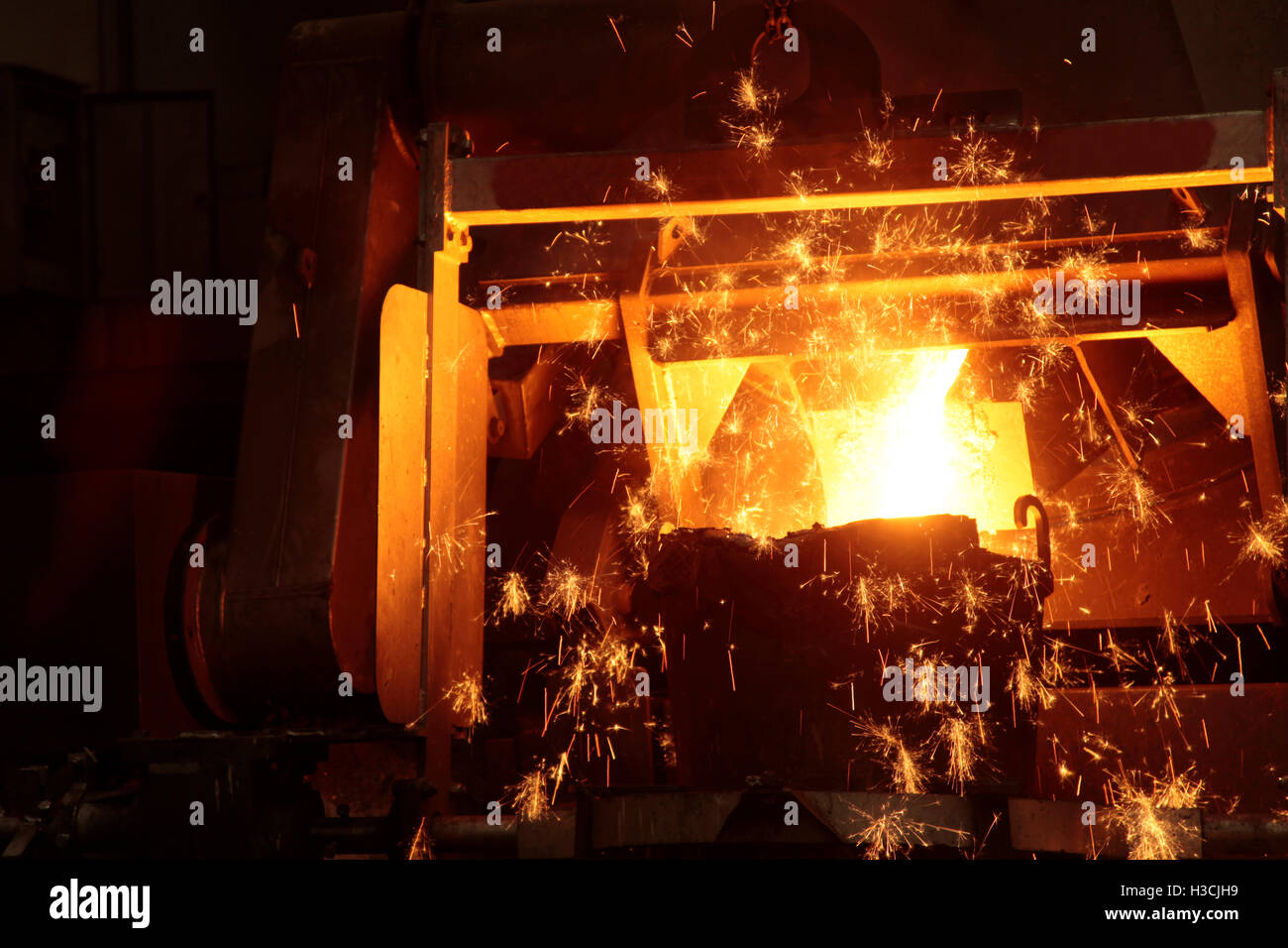 Liquid Molten Steel Industry Stock Photo - Alamy