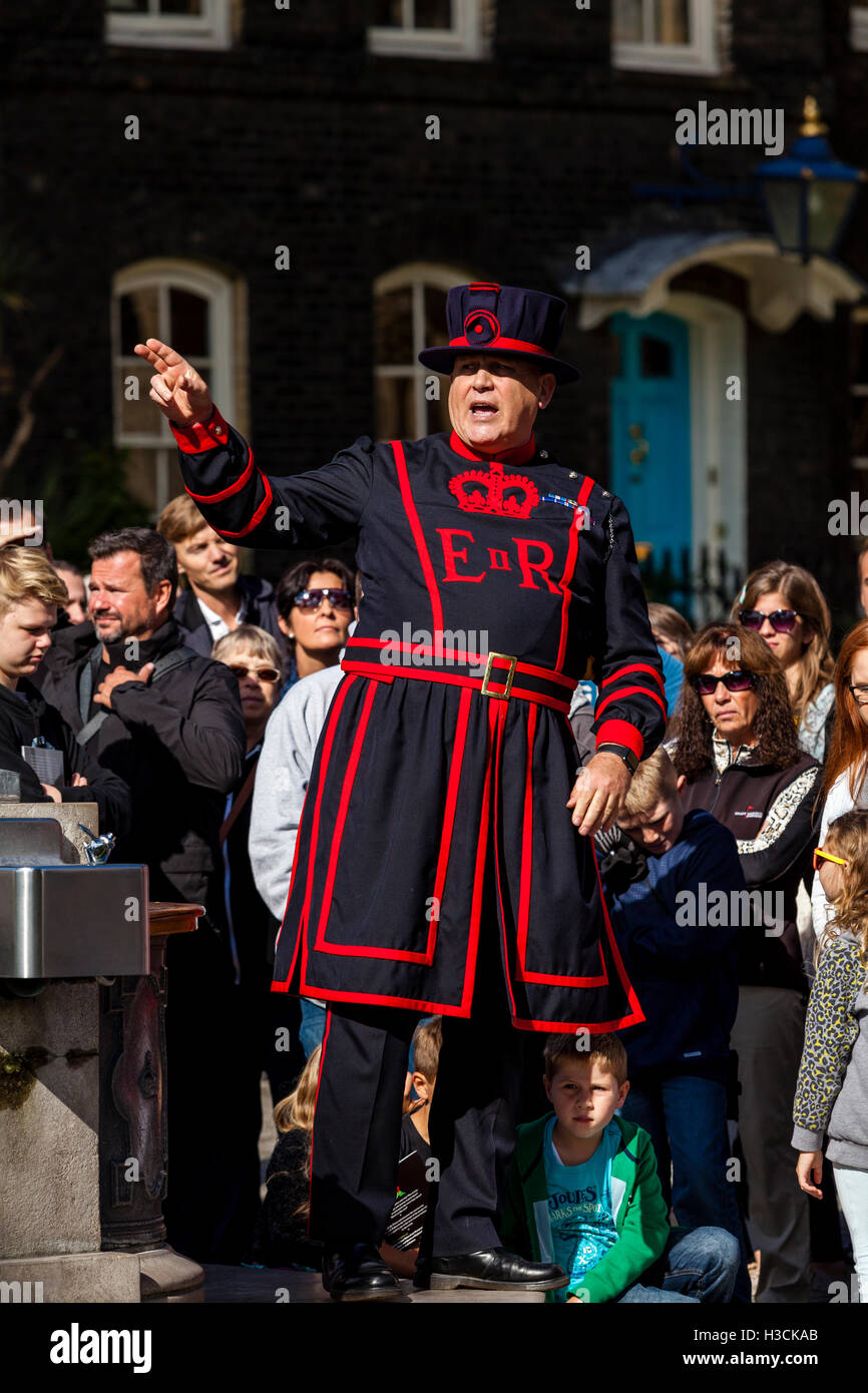 Prison guard uniform hi-res stock photography and images - Alamy
