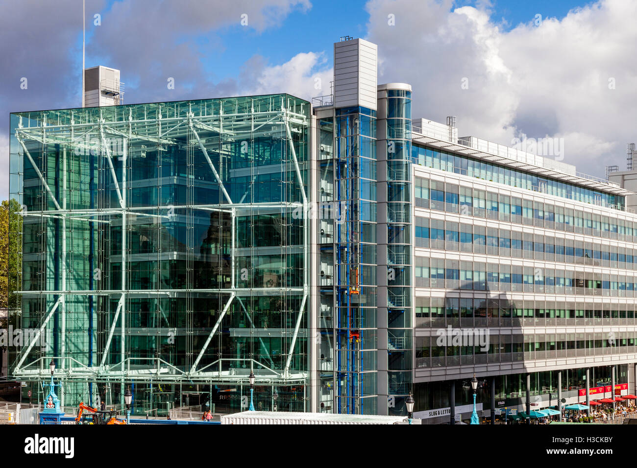 Tower Bridge House, Saint Katherine's Way, London, England Stock Photo ...