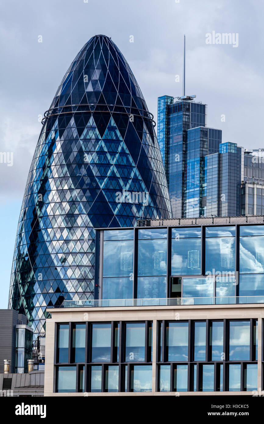 30 St Mary Axe (The Gherkin) London, England Stock Photo - Alamy