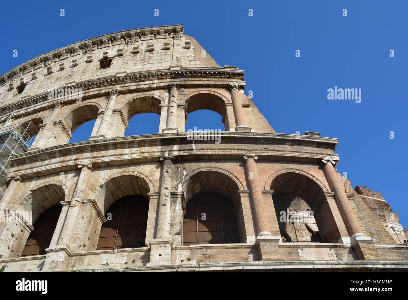 Colosseum gladiator rome audience hi-res stock photography and images ...