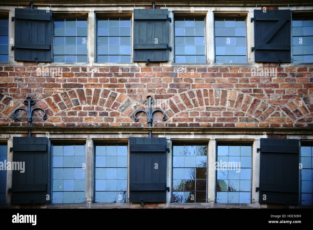 Nostalgic windows hi-res stock photography and images - Alamy