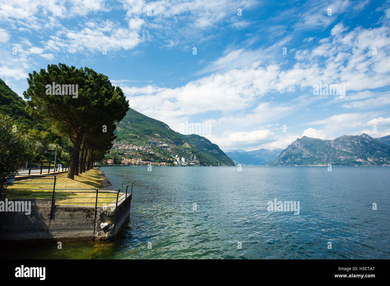 Lake iseo hi-res stock photography and images - Alamy