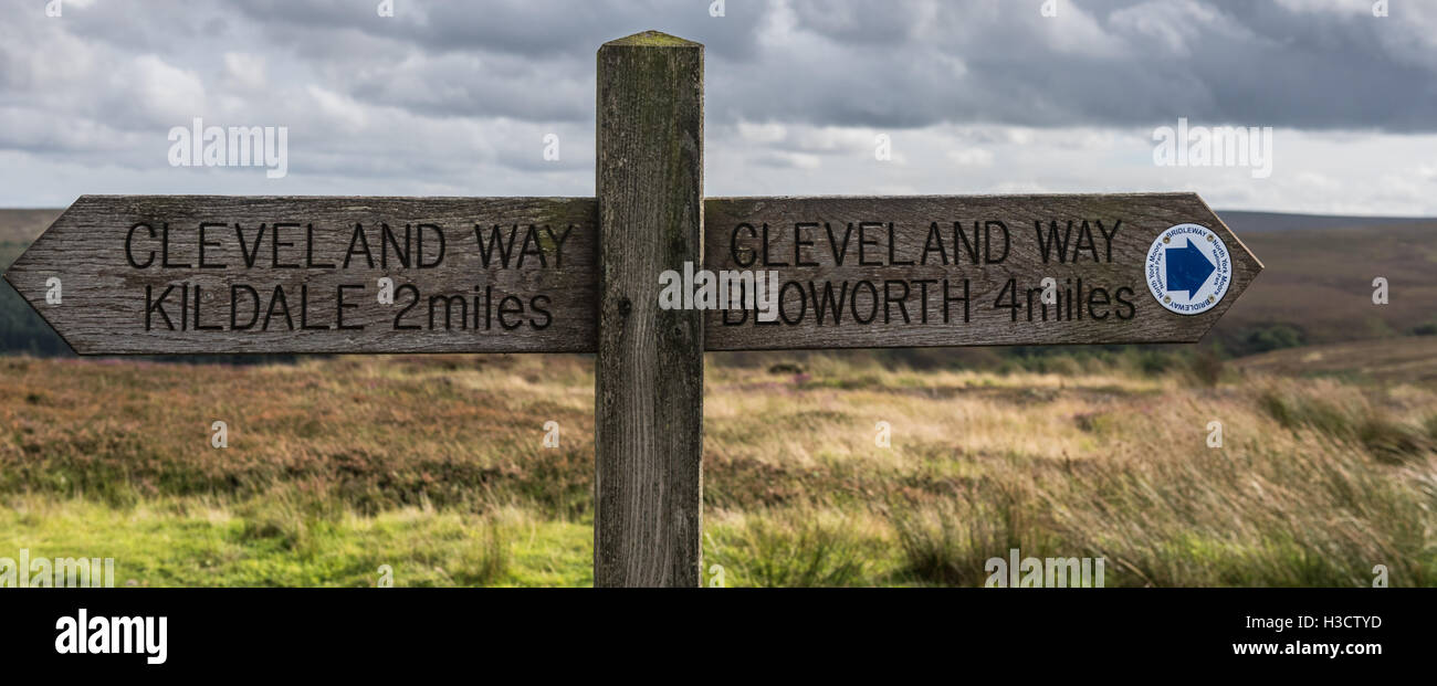 Fingerpost waymarker hi-res stock photography and images - Alamy
