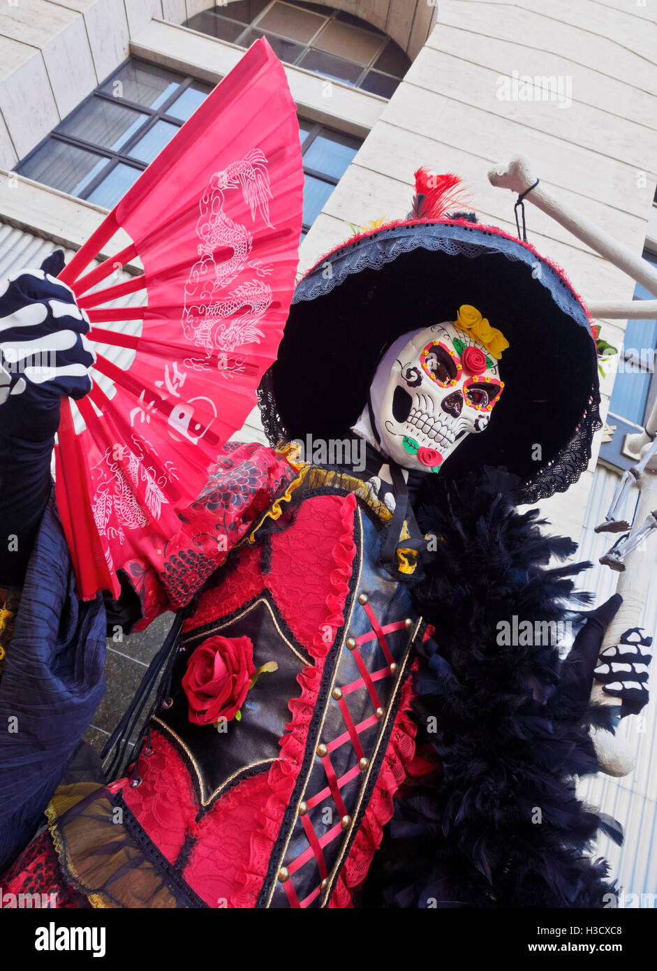 Brazil carnival mask hi-res stock photography and images - Alamy