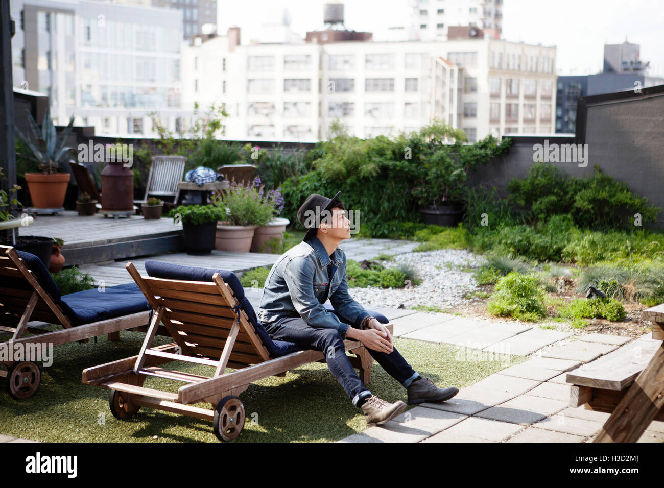 Man lounge chair hi-res stock photography and images - Alamy