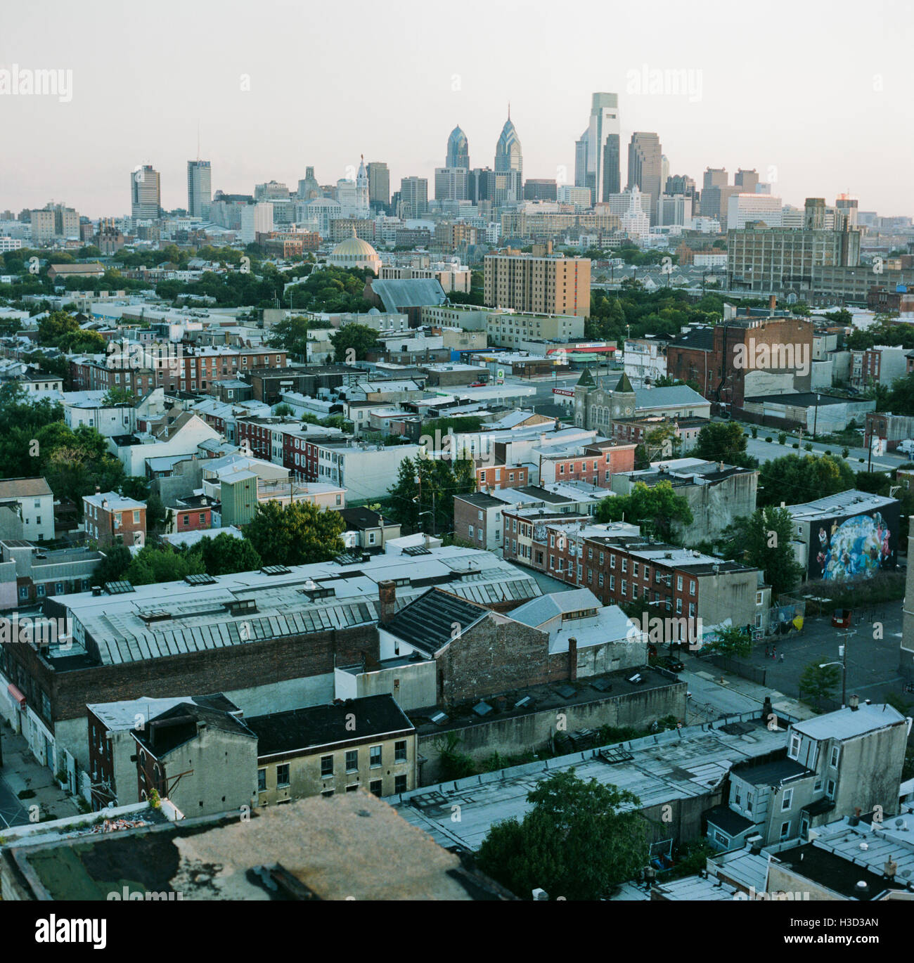 Crowded downtown hi-res stock photography and images - Alamy