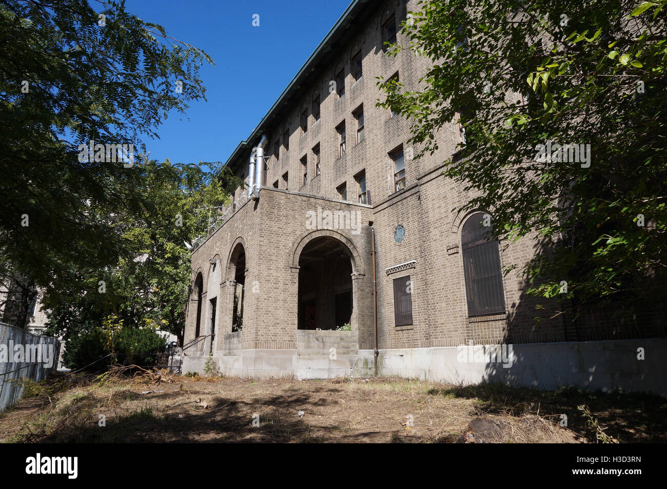 Brooklyn hospital hi-res stock photography and images - Alamy