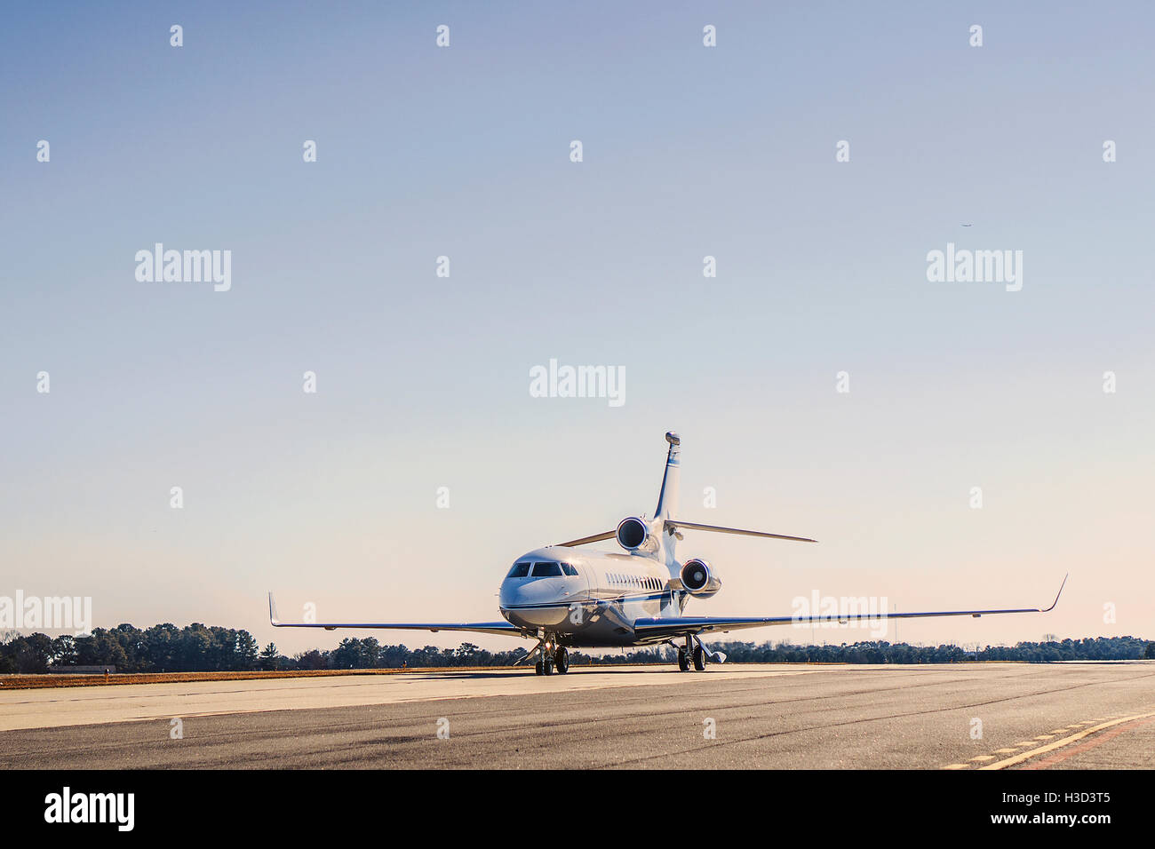 Blue jet private hi-res stock photography and images - Alamy