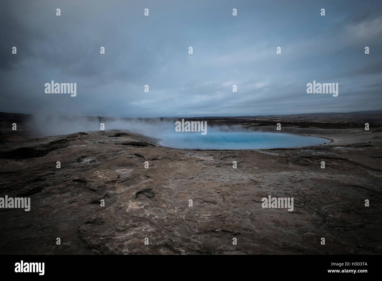 Hot weather spring hi-res stock photography and images - Alamy