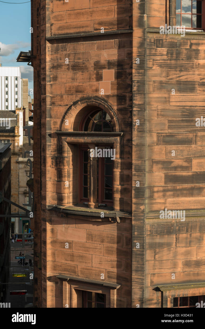 Window detail,Glasgow Herald Building designed by Charles Rennie ...