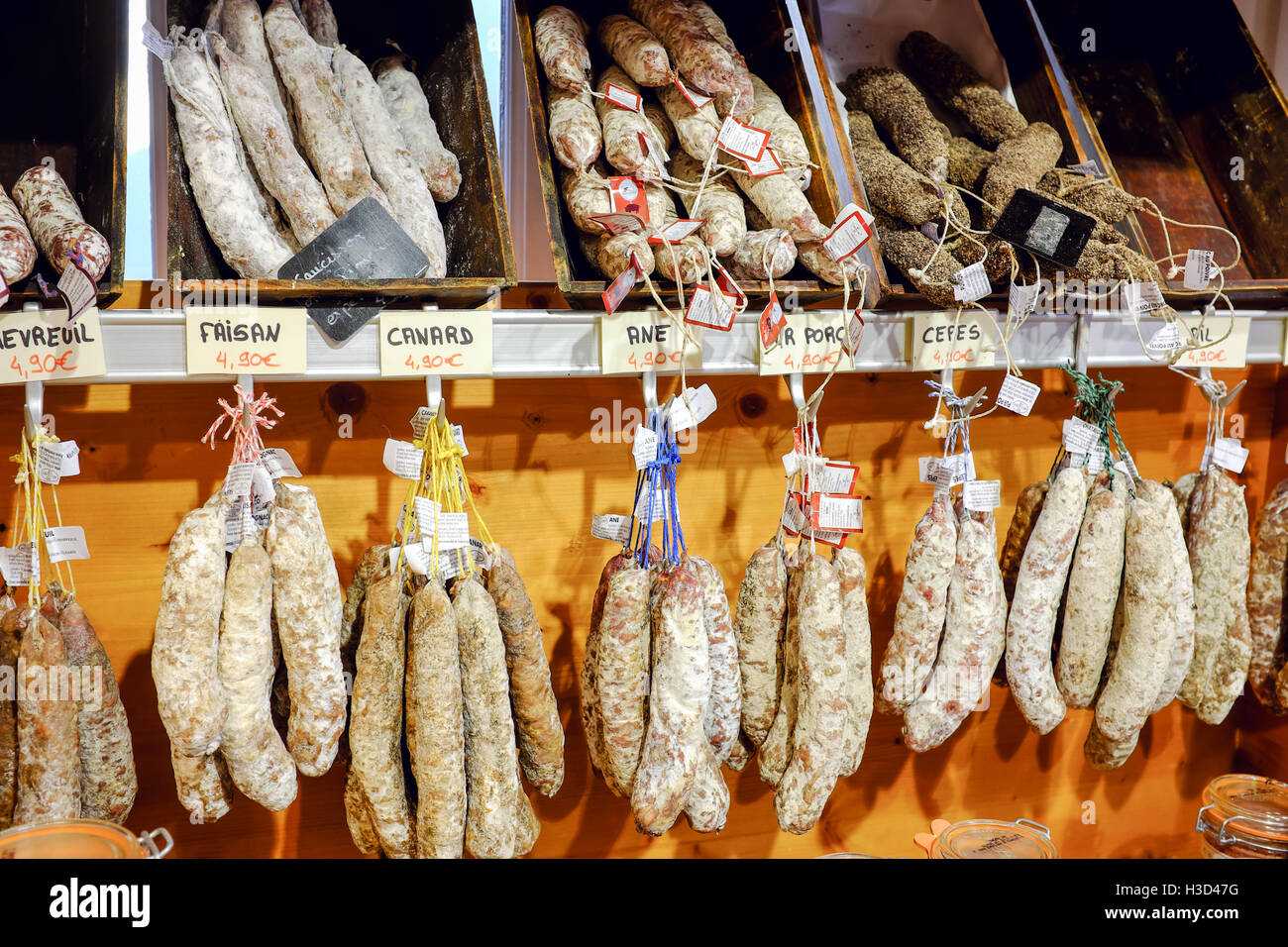 Sale of salami hi-res stock photography and images - Alamy
