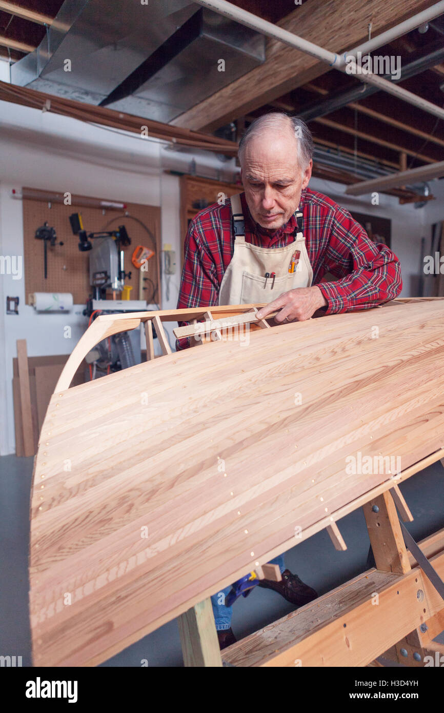 Boat builder craftsman hi-res stock photography and images - Alamy