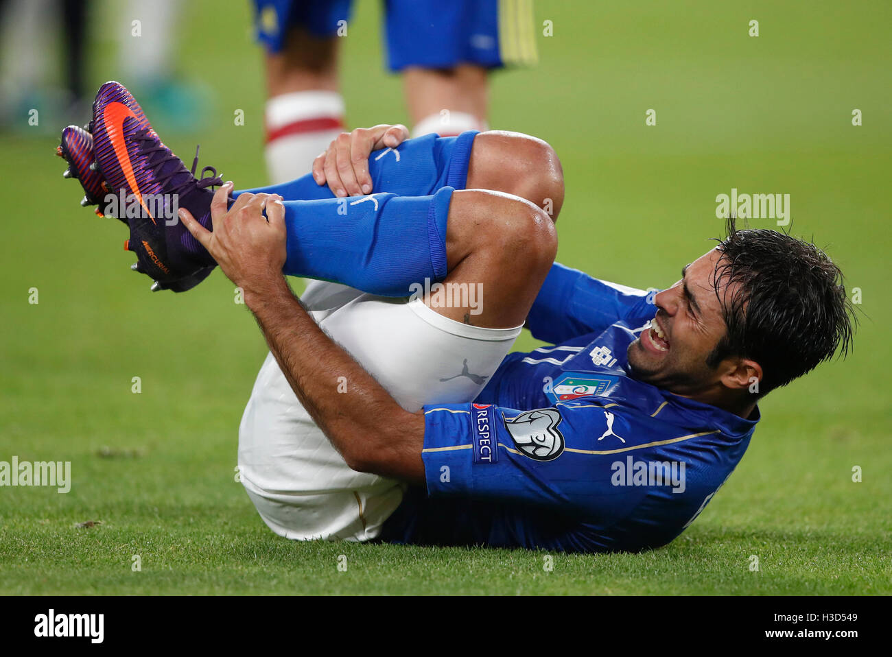 Turin, Italy. 06th Oct, 2016. Italy Eder reacts after being injured ...