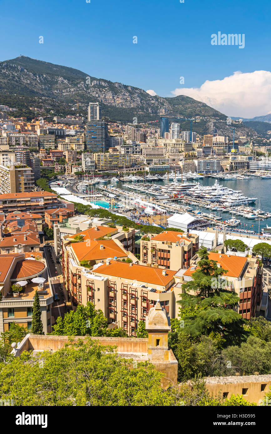 Luxury riviera hi-res stock photography and images - Alamy