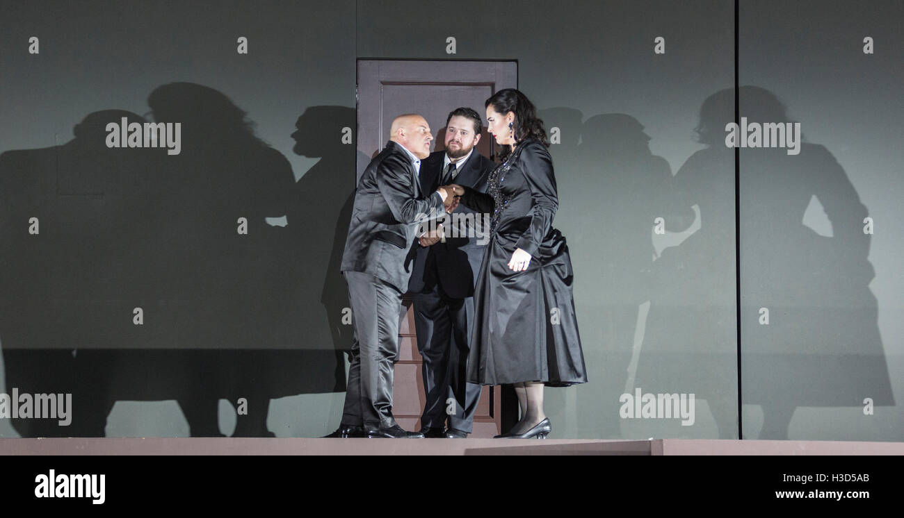London, UK. 28 September 2016. L-R: Christopher Purves, Allan Clayton ...