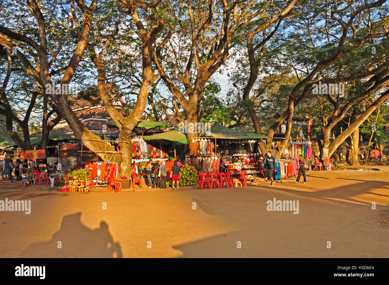 Angkar wat hi-res stock photography and images - Alamy