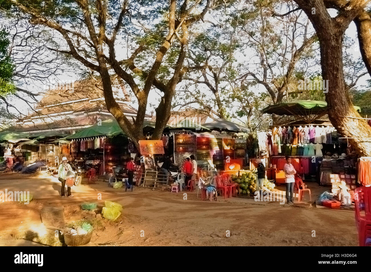 Angkar Wat market Stock Photo - Alamy