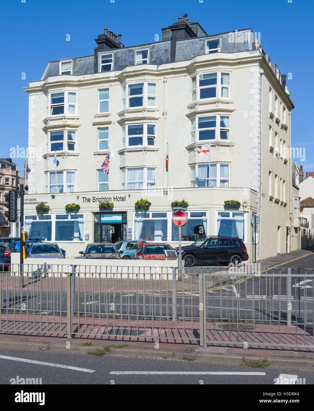 Victorian style hotel hi-res stock photography and images - Alamy