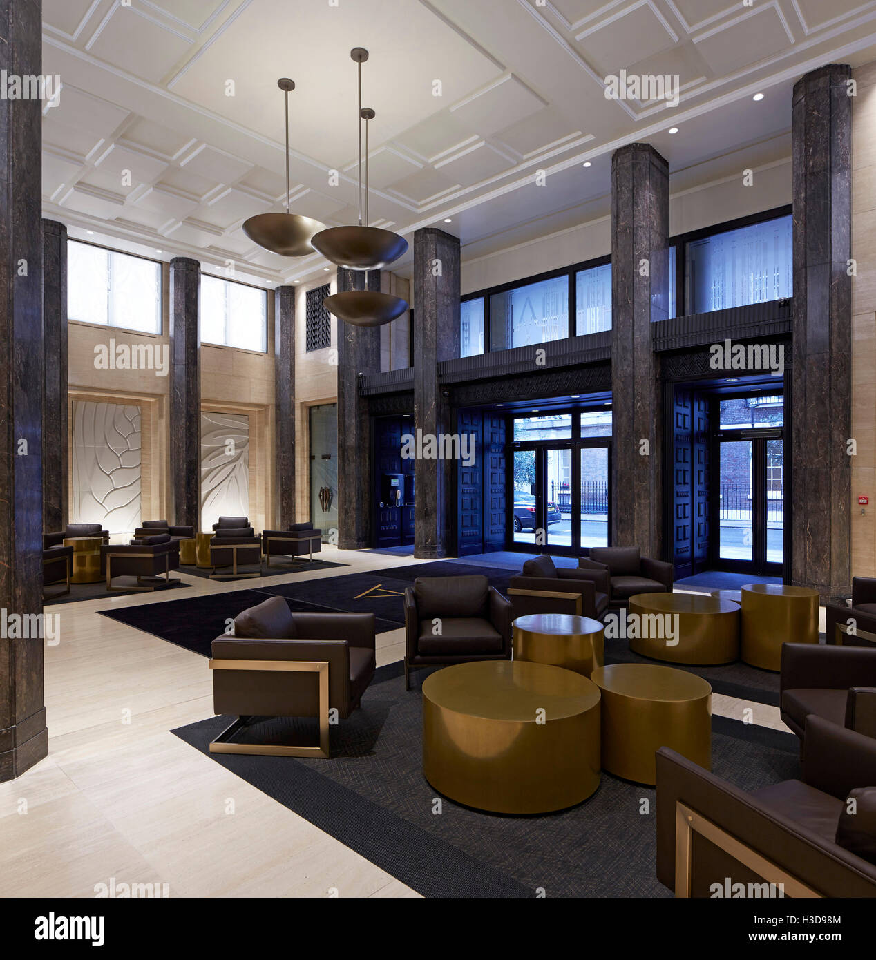 Looking reception hi-res stock photography and images - Alamy