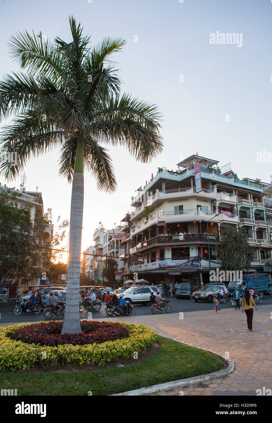 Peak hour traffic near River Crown Restaurant in Phnom Penh,Cambodia ...