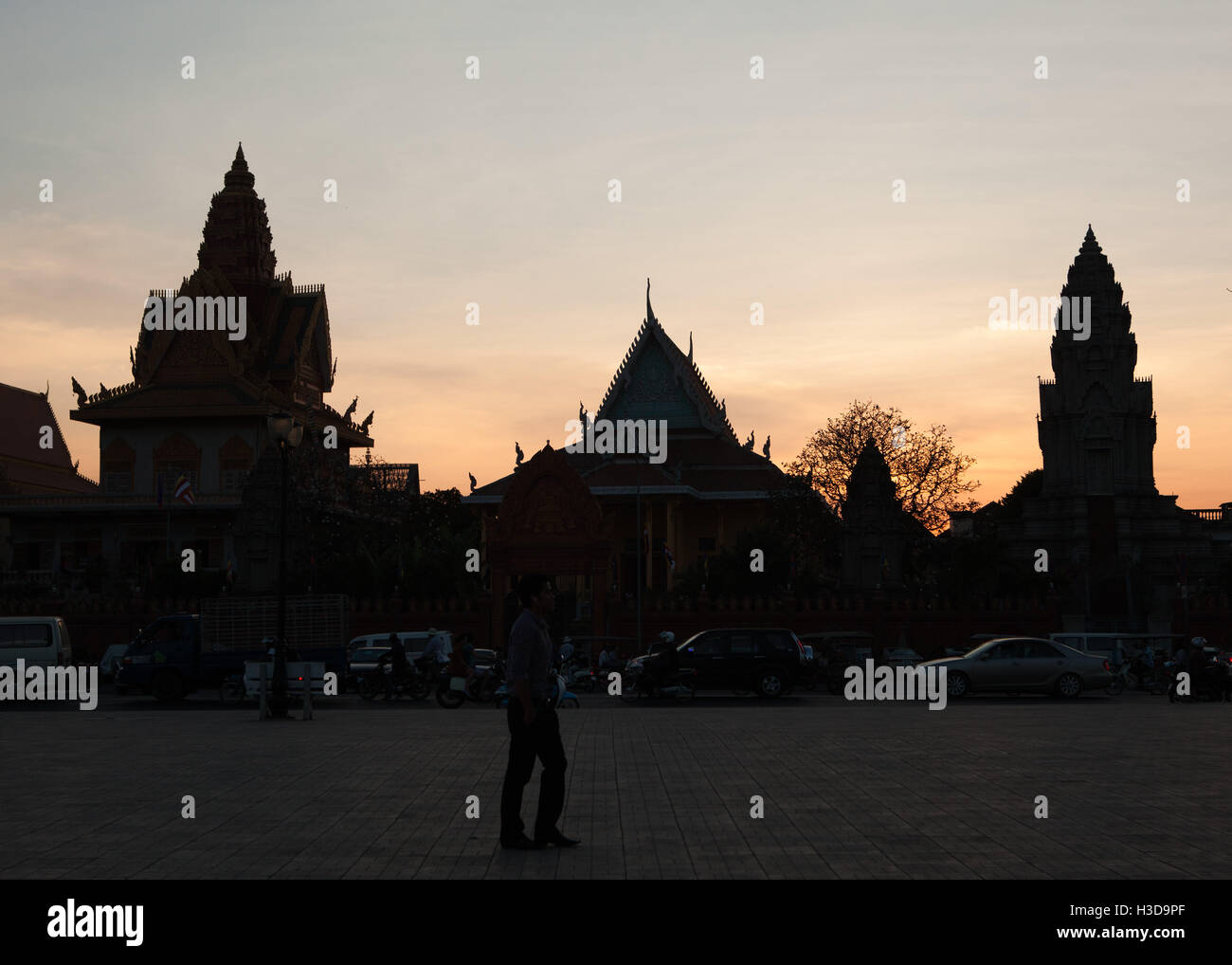 Wat ounalom temple hi-res stock photography and images - Alamy