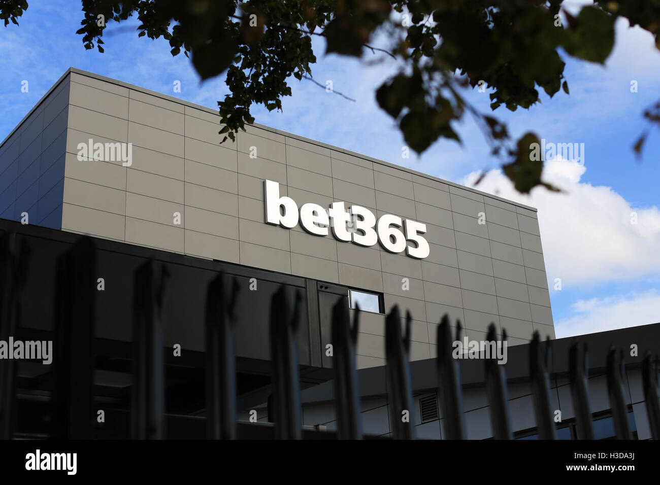 Bet 365 Stock Photos & Bet 365 Stock Images - Alamy