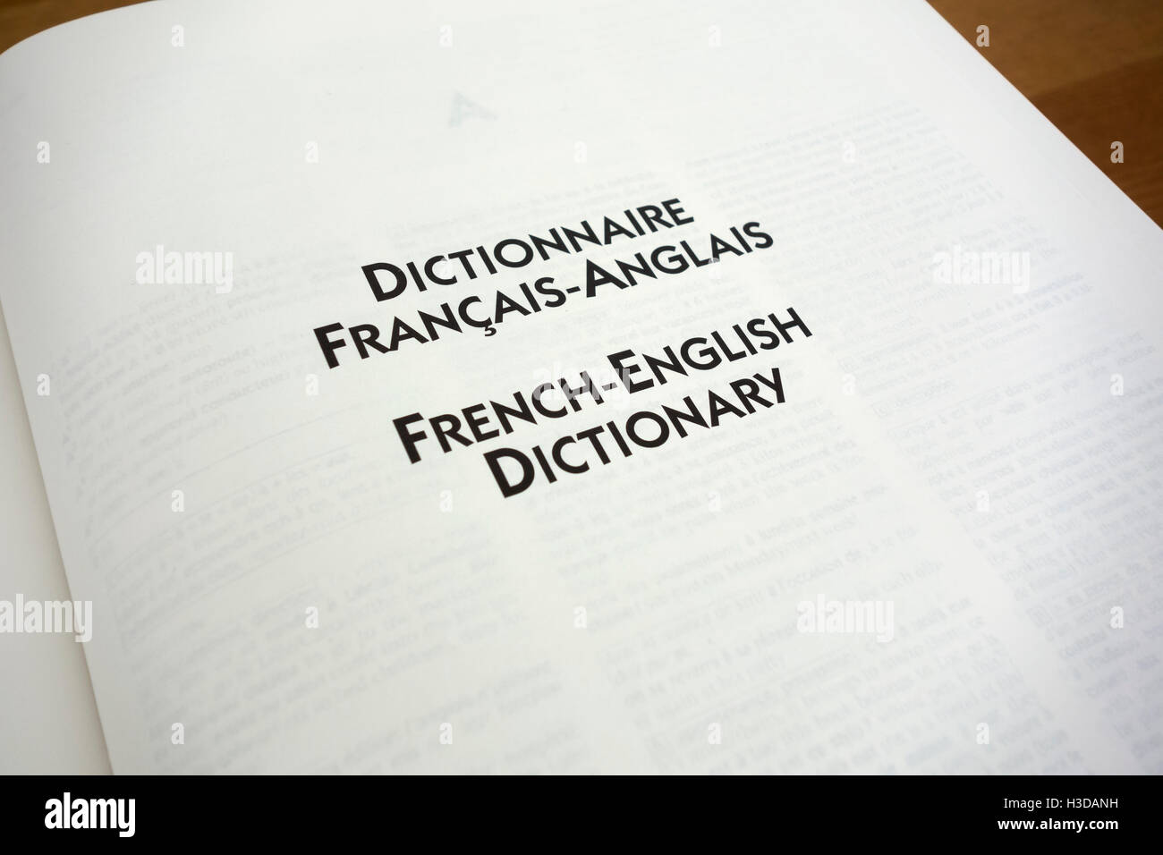 English text french text hi-res stock photography and images - Alamy