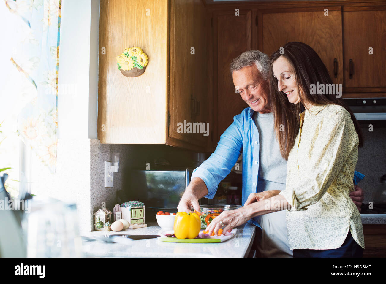 Couple bell peppers hi-res stock photography and images - Alamy