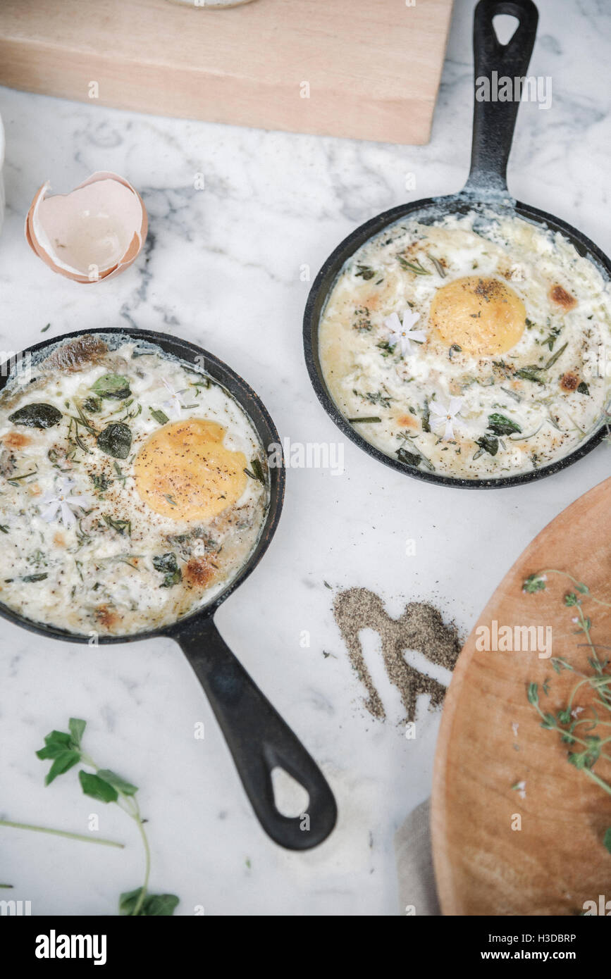 Overhead food table hi-res stock photography and images - Alamy