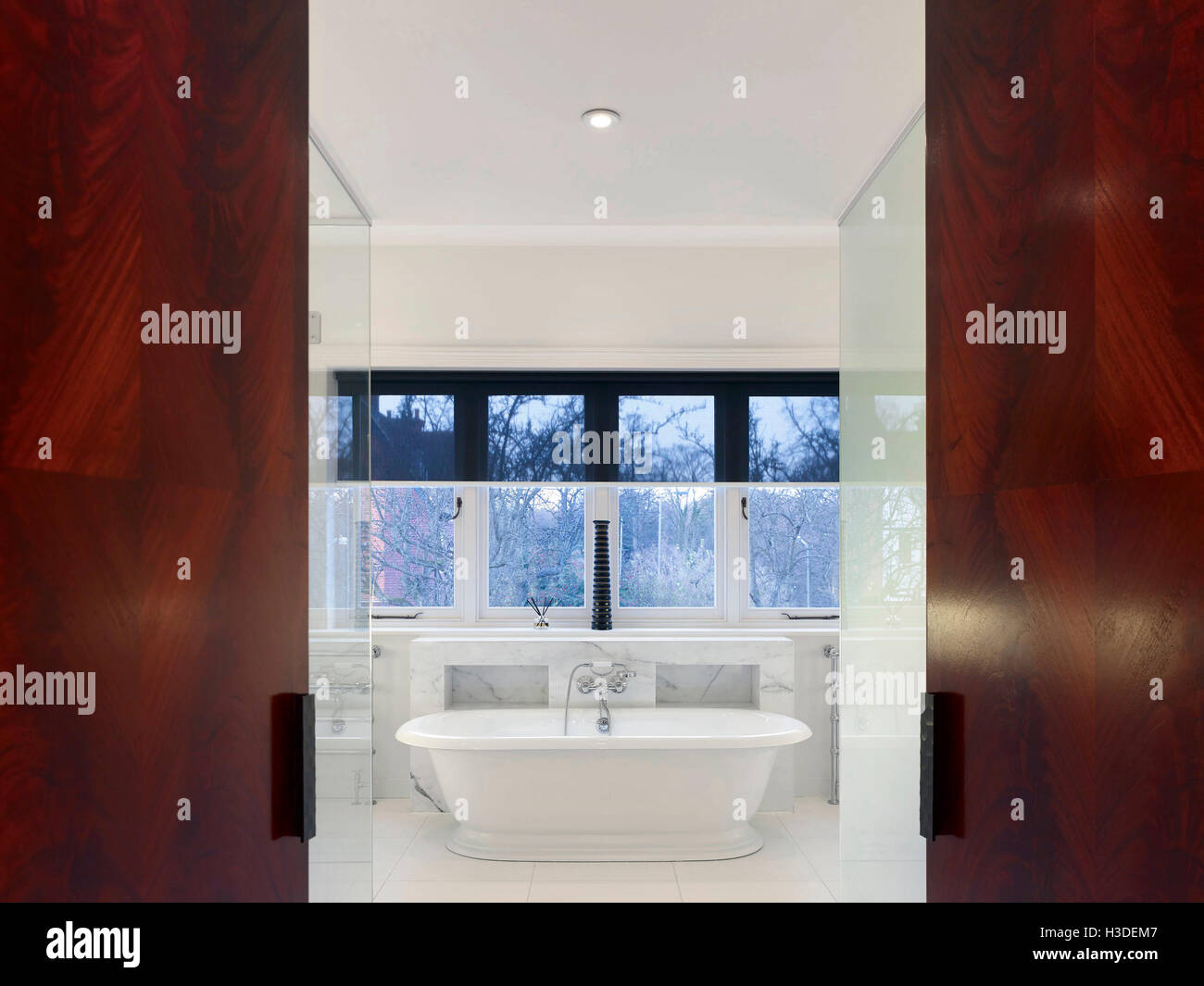 Master bathroom putney house hi-res stock photography and images - Alamy