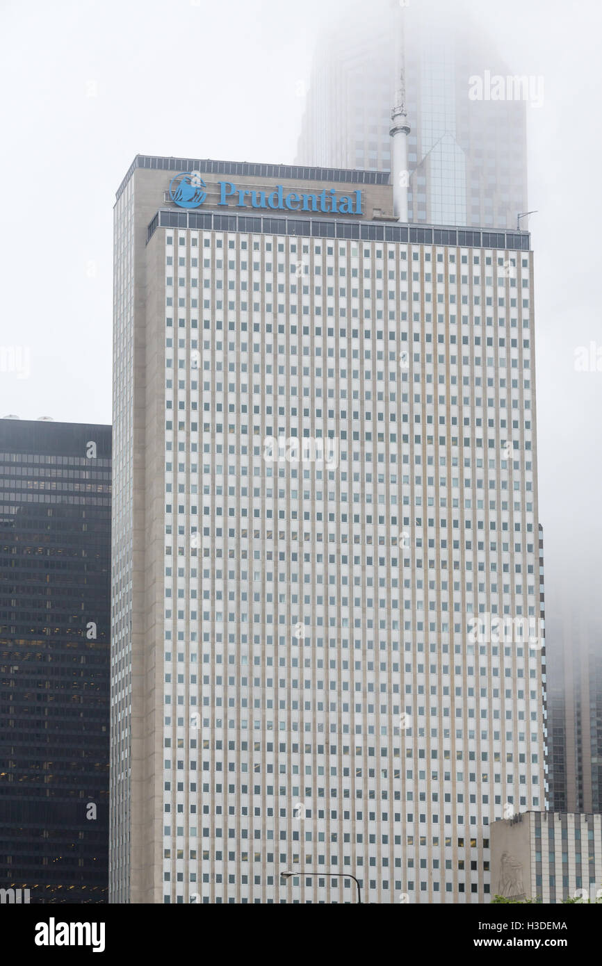 Prudential Tower in Fog in Chicago Stock Photo - Alamy