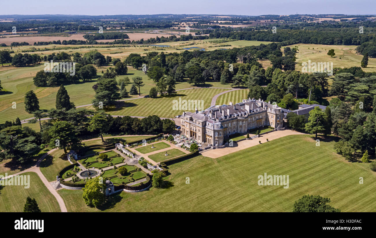 Luton hoo countryside hi-res stock photography and images - Alamy