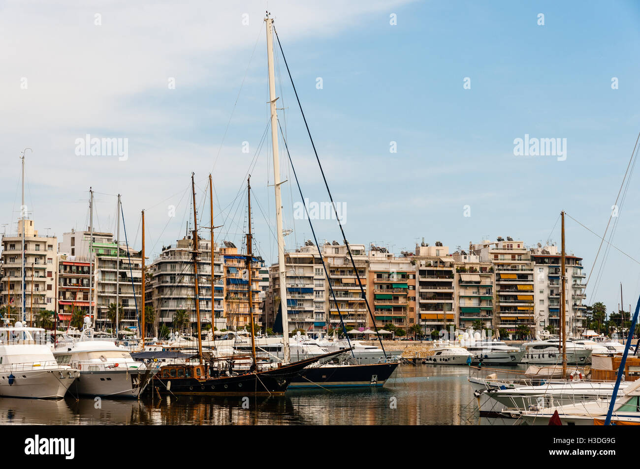 Piraeus, Greece. The Marina and seafront Stock Photo - Alamy