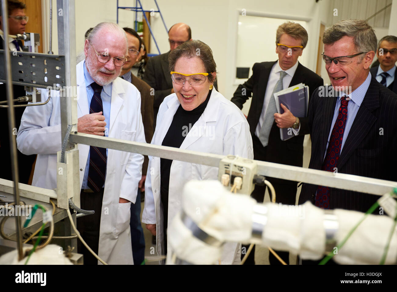 Ralph Overend, Chief Technology Officer (L) and Baroness Kramer ...