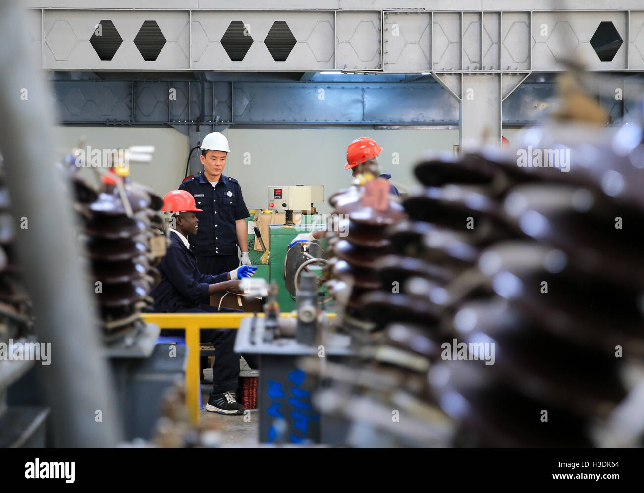 Electrical engineer india hi-res stock photography and images - Alamy