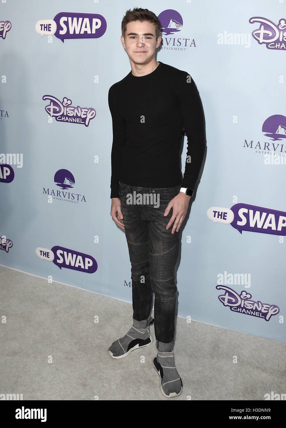 HOLLYWOOD - OCTOBER 5: Gus Kamp at the Los Angeles premiere of "The ...