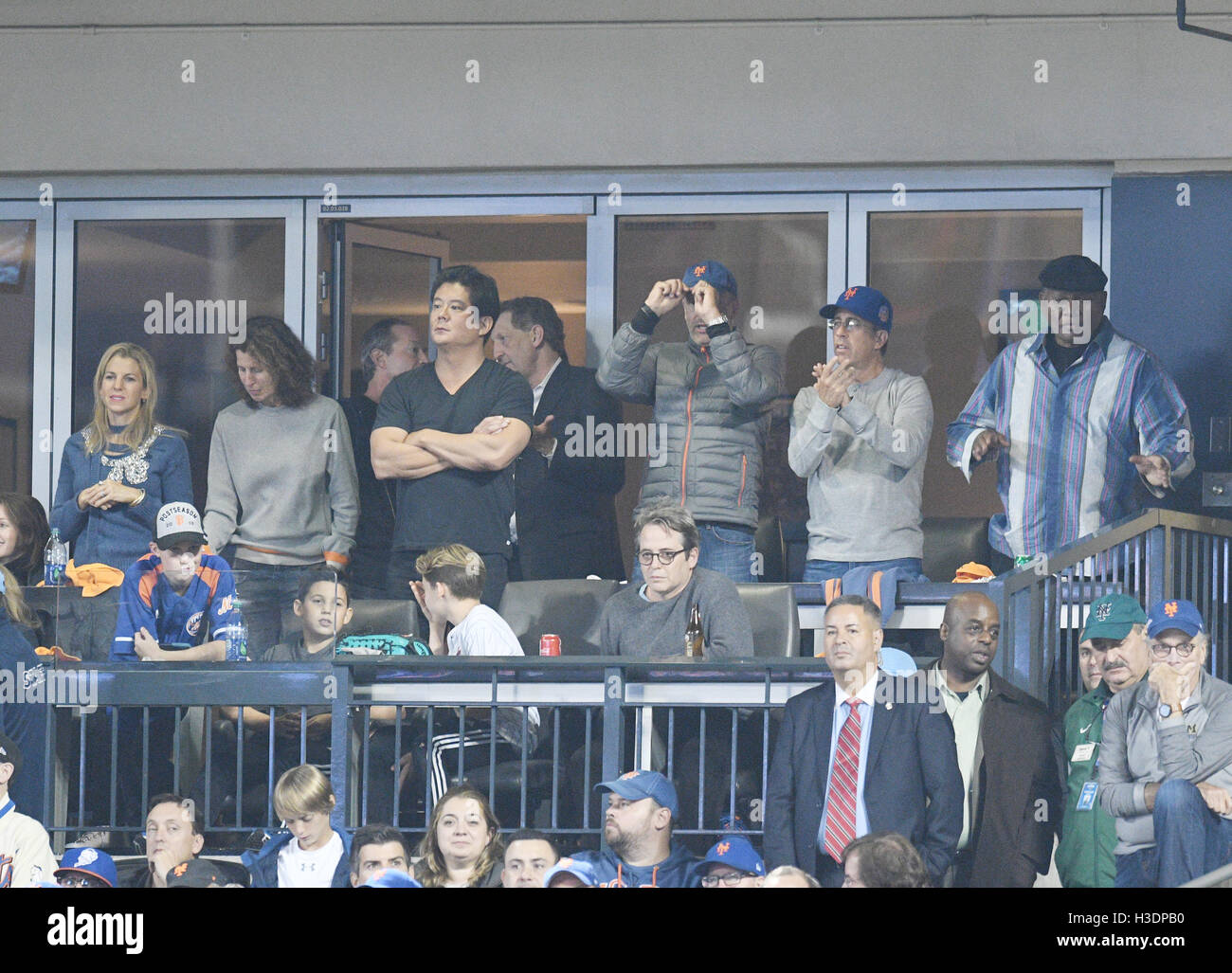 NEW YORK, NY - OCTOBER 05: Jerry Seinfeld ,Jessica Seinfld, Matthew ...