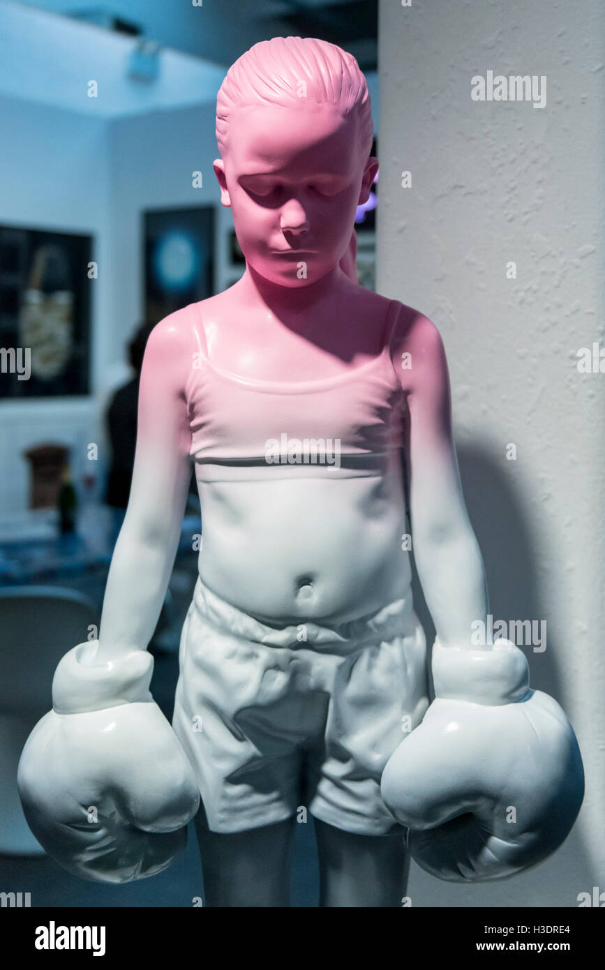 London, UK. 6 October 2016. A 3D scan sculpture called "Bruiser" by ...