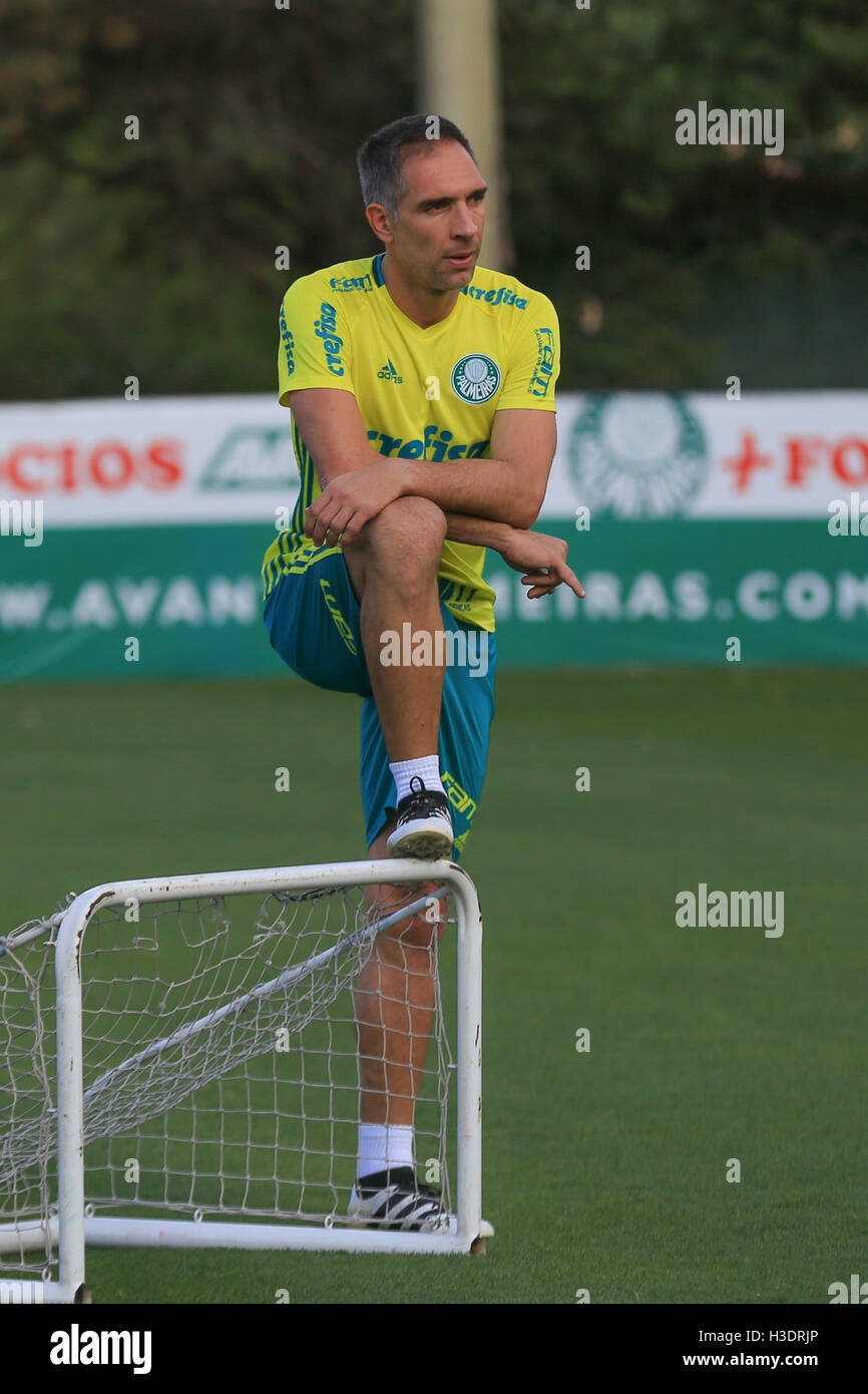 SÃO PAULO, SP - 06.10.2016: TREINO DO PALMEIRAS - Pictured goalkeeper ...