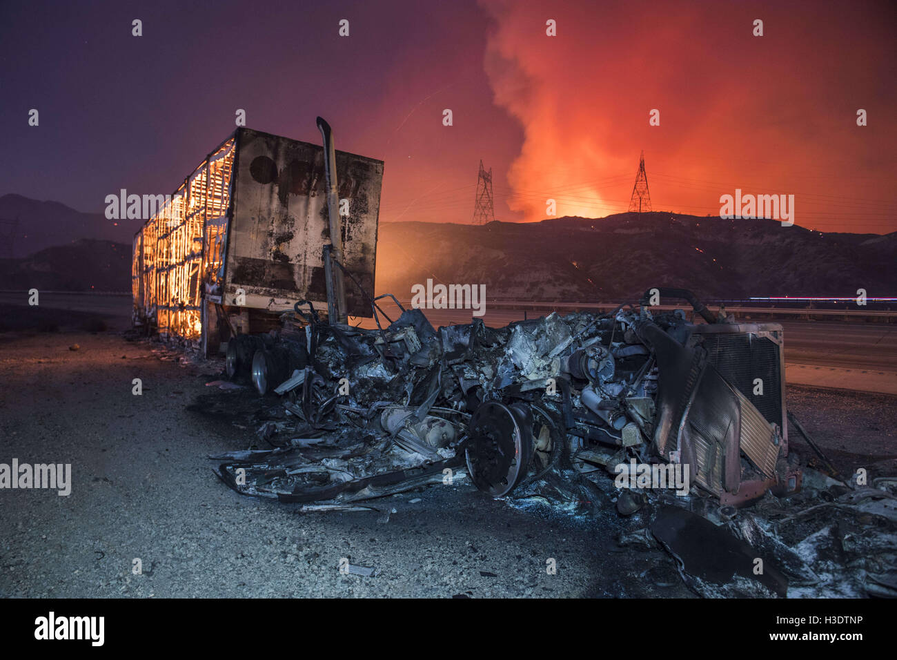 Phelan, CA, USA. 16th Aug, 2016. The Blue Cut Fire burns the evening of ...