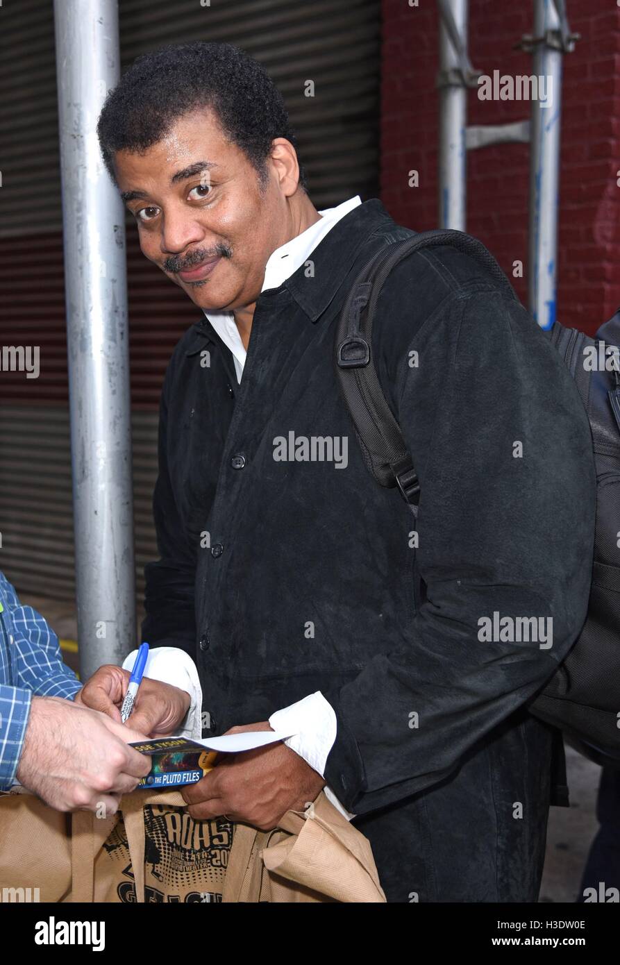 New York, NY, USA. 6th Oct, 2016. Neil deGrasse Tyson at Hammerstein ...